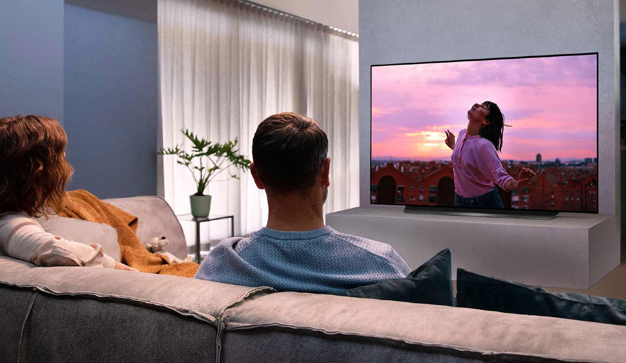 LG CX vs C9: qual a melhor opção entre as gerações de TVs OLED da LG ...