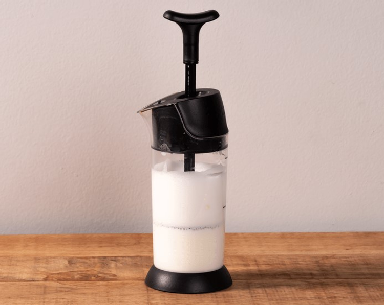 Efeito profissional no leite: para que serve a cremeira? - Promobit